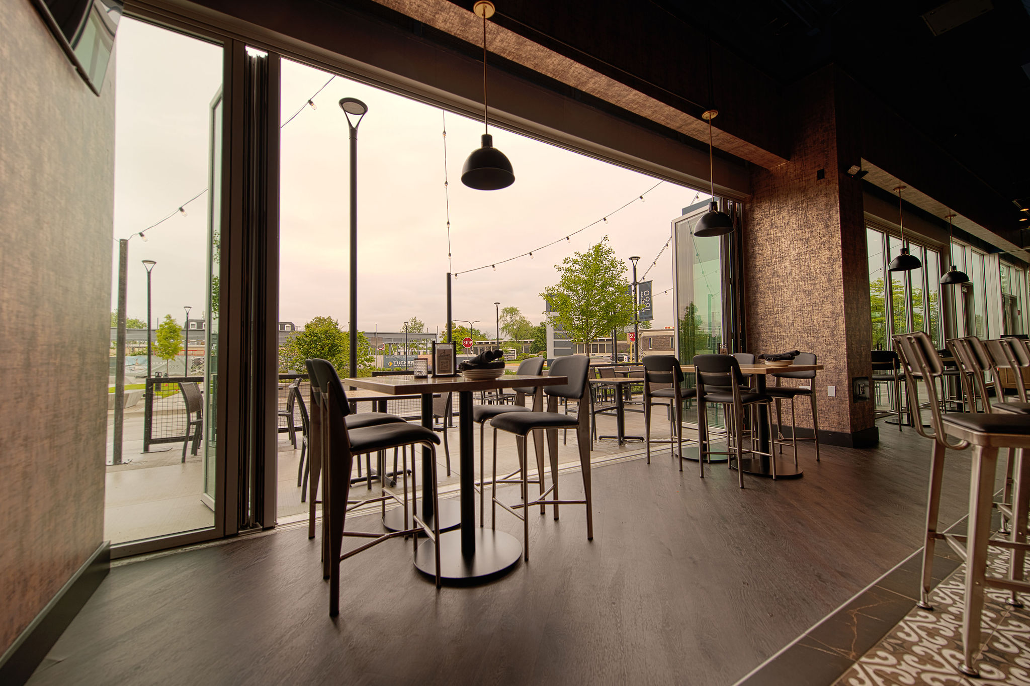 Fatpour Tap Works - Lincolnwood - Big Onion Hospitality